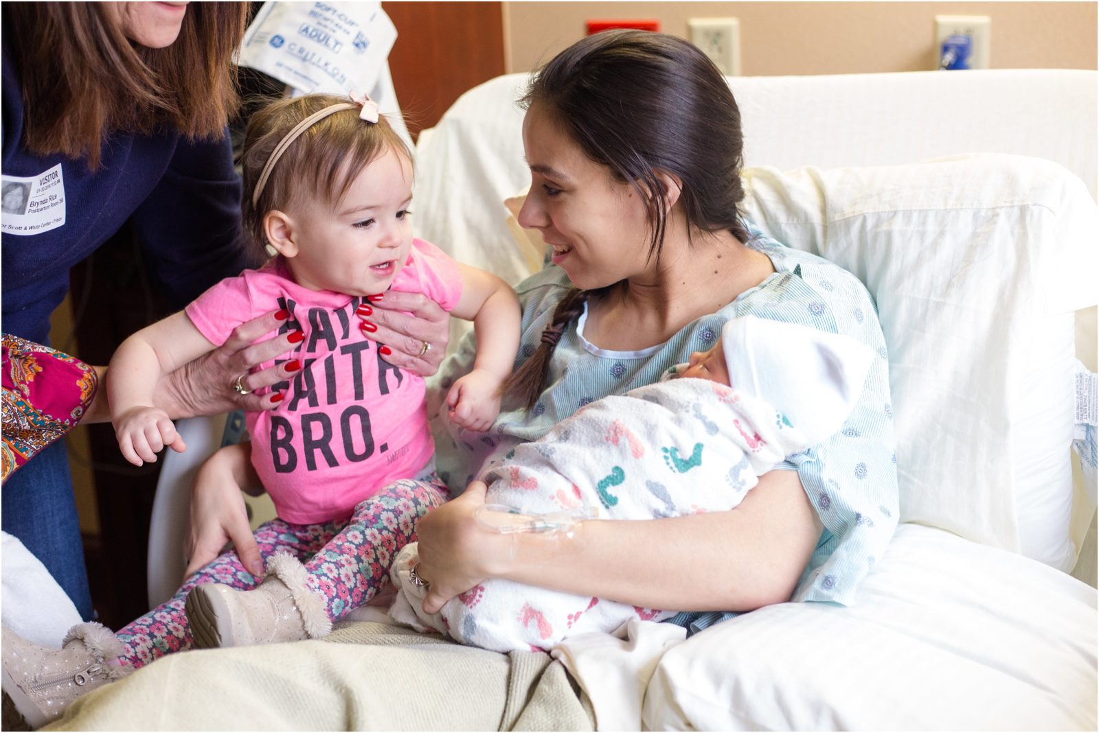 Carson's Birth Story & Fresh 48 - rebeccaricephoto.com