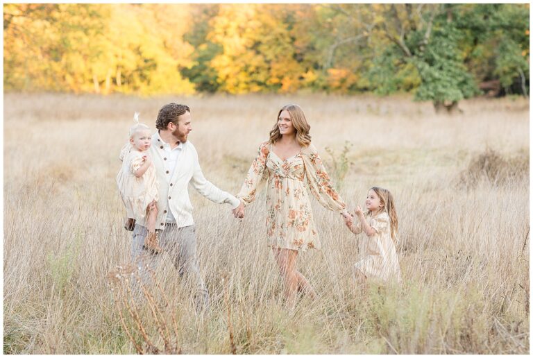 Nashville family photographer uses field for family portraits